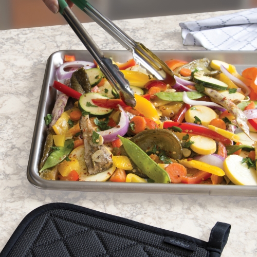 Winco Open Bead Sheet Pan, 1/2 Size, 18" L x 13" W, Stainless Steel - W ...